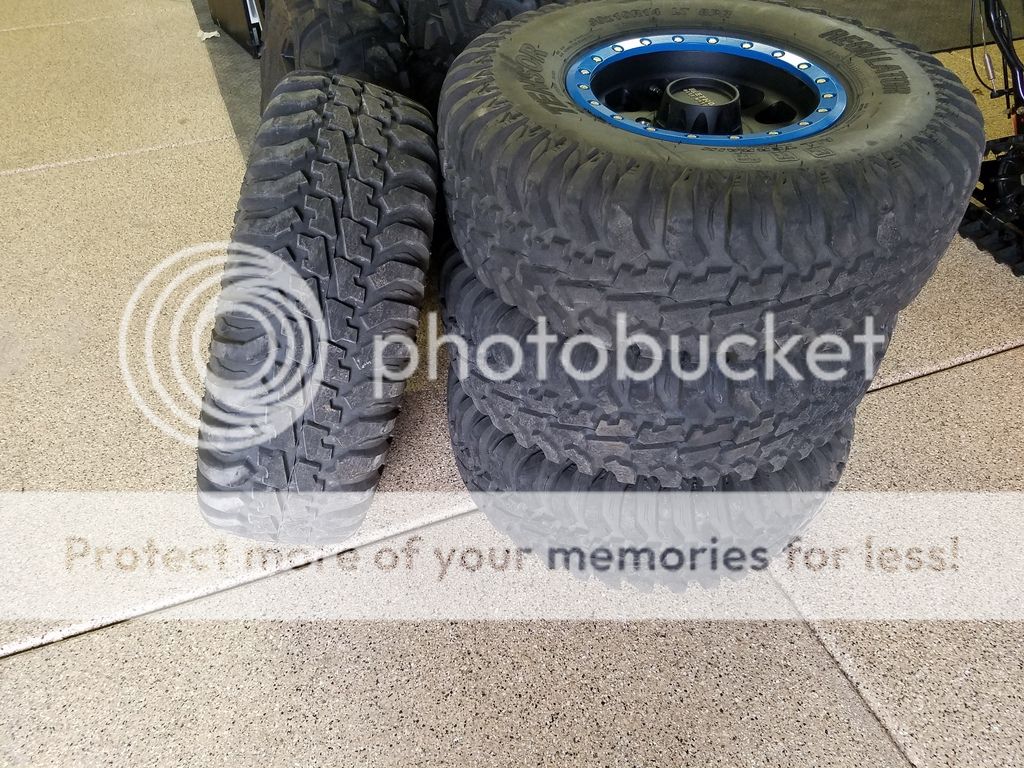 Custom Method Wheels with Tensor Regulators - Must See! | Polaris RZR ...