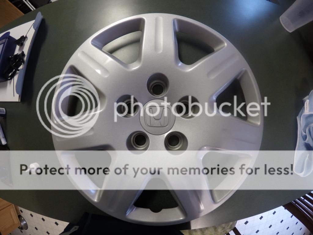 DIY: Paint Your Honda Hubcap "H" Logo | 8th Generation Honda Civic Forum